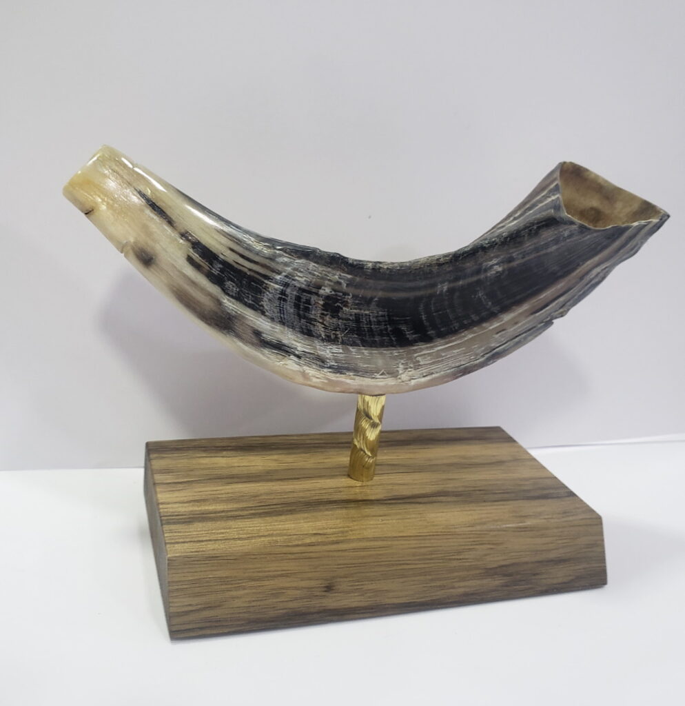 Ram Horm Hand Made Shofar Table Decor Statue – Terra Santa